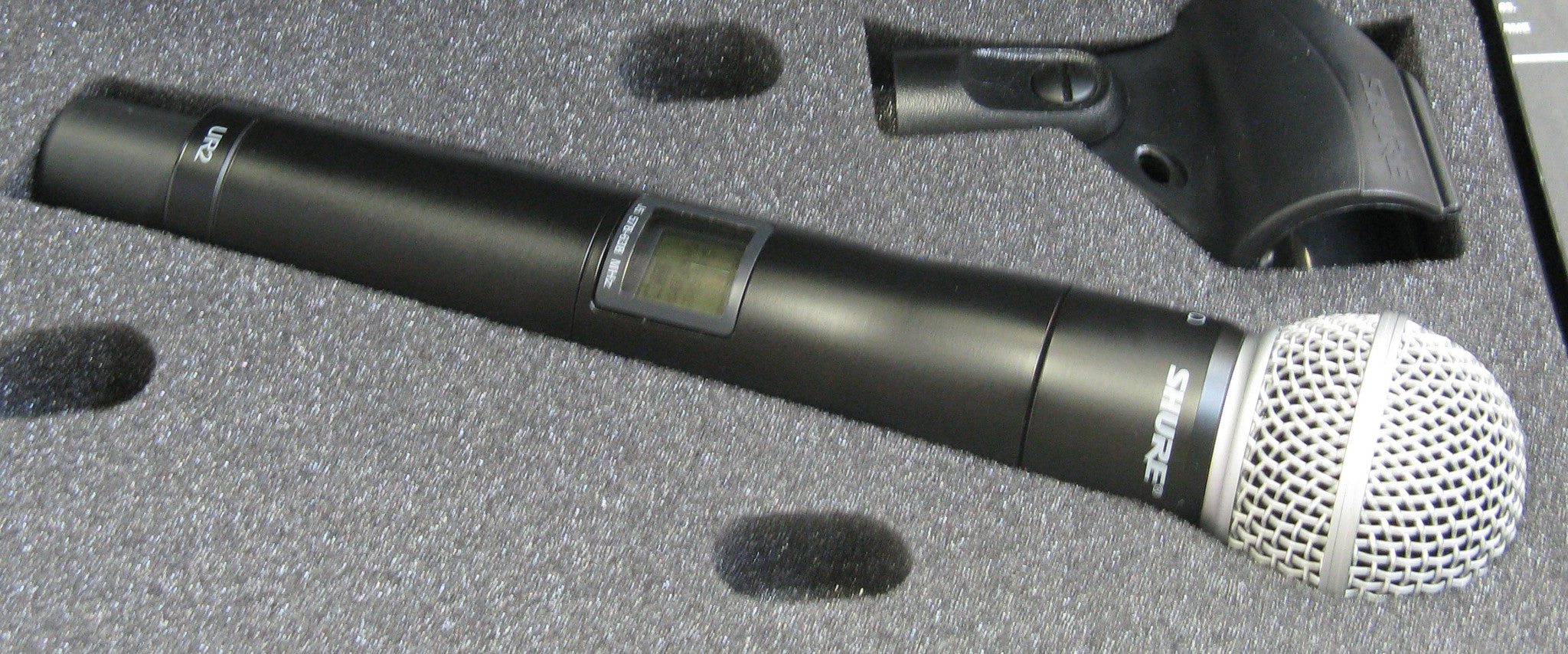 Shure UR4D+ & UR2 SM58 Wireless Mic Set | Chicago Pawners & Jewelers