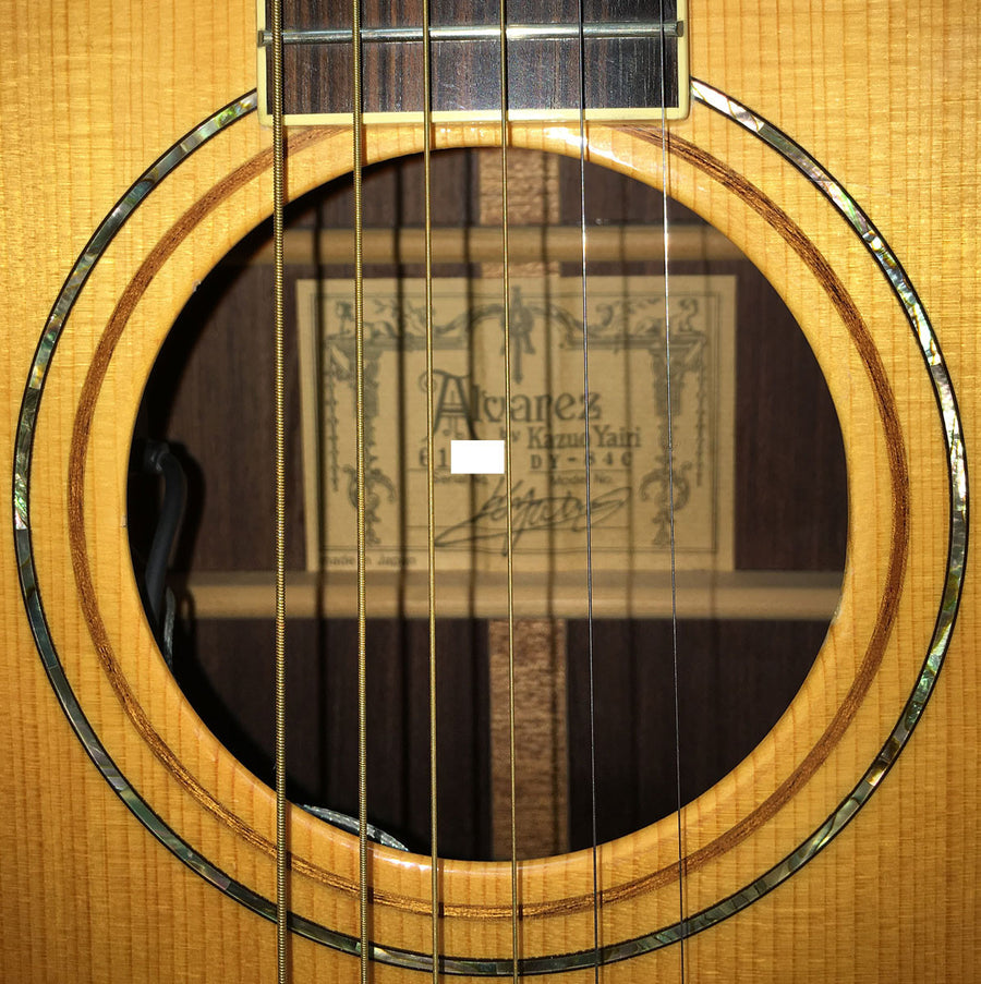 Alvarez Yairi DY84C Acoustic/Electric Guitar