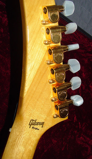 Gibson Custom Shop 1958 Korina Allen Collins Explorer – CPJ