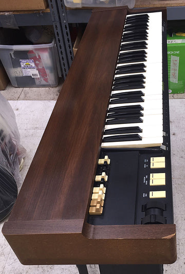 Hammond XB-2 Keyboard | Chicago Pawners & Jewelers